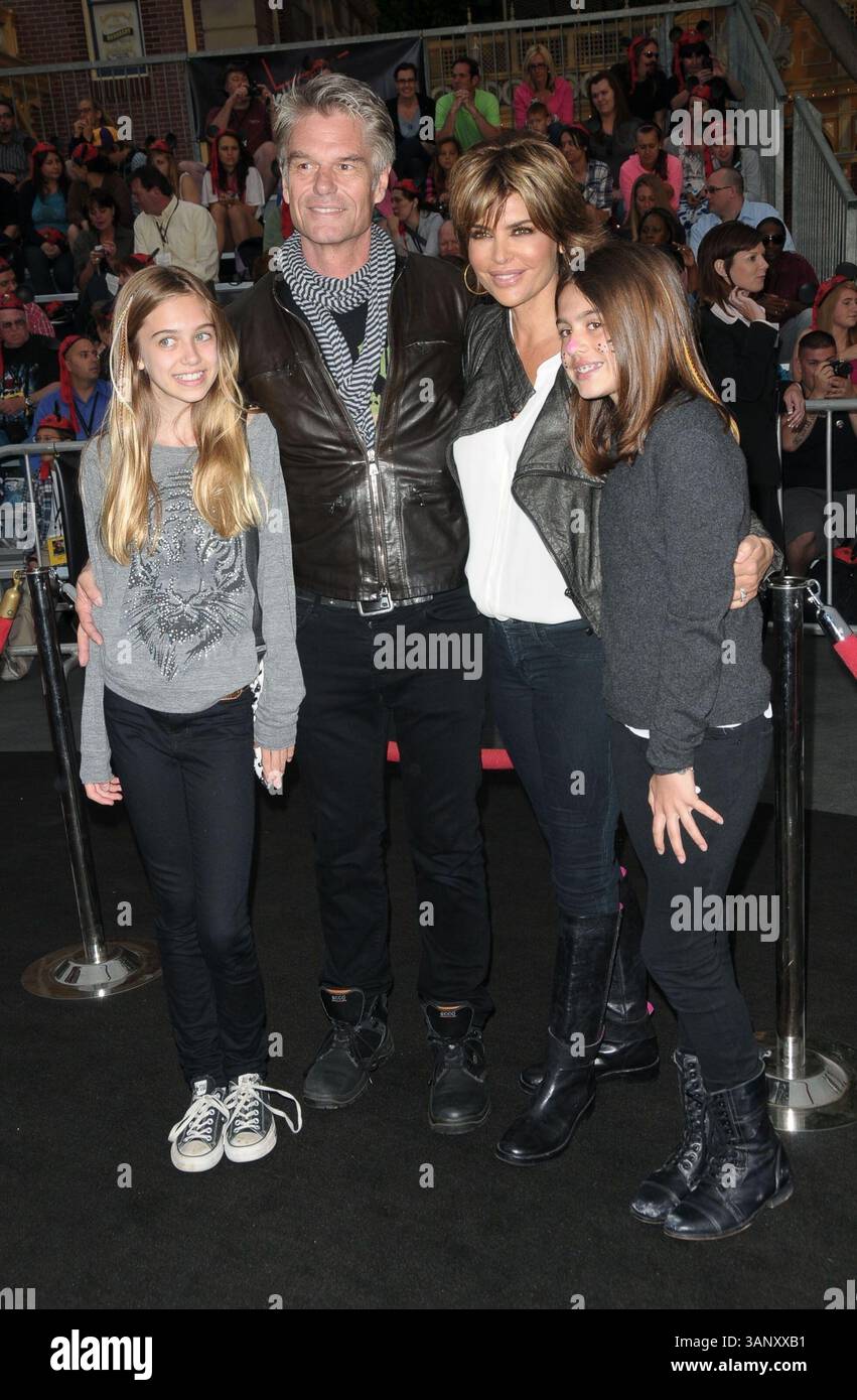 May 07, 2011 - Los Angeles, California, USA - Actress LISA RINNA, HARRY ...