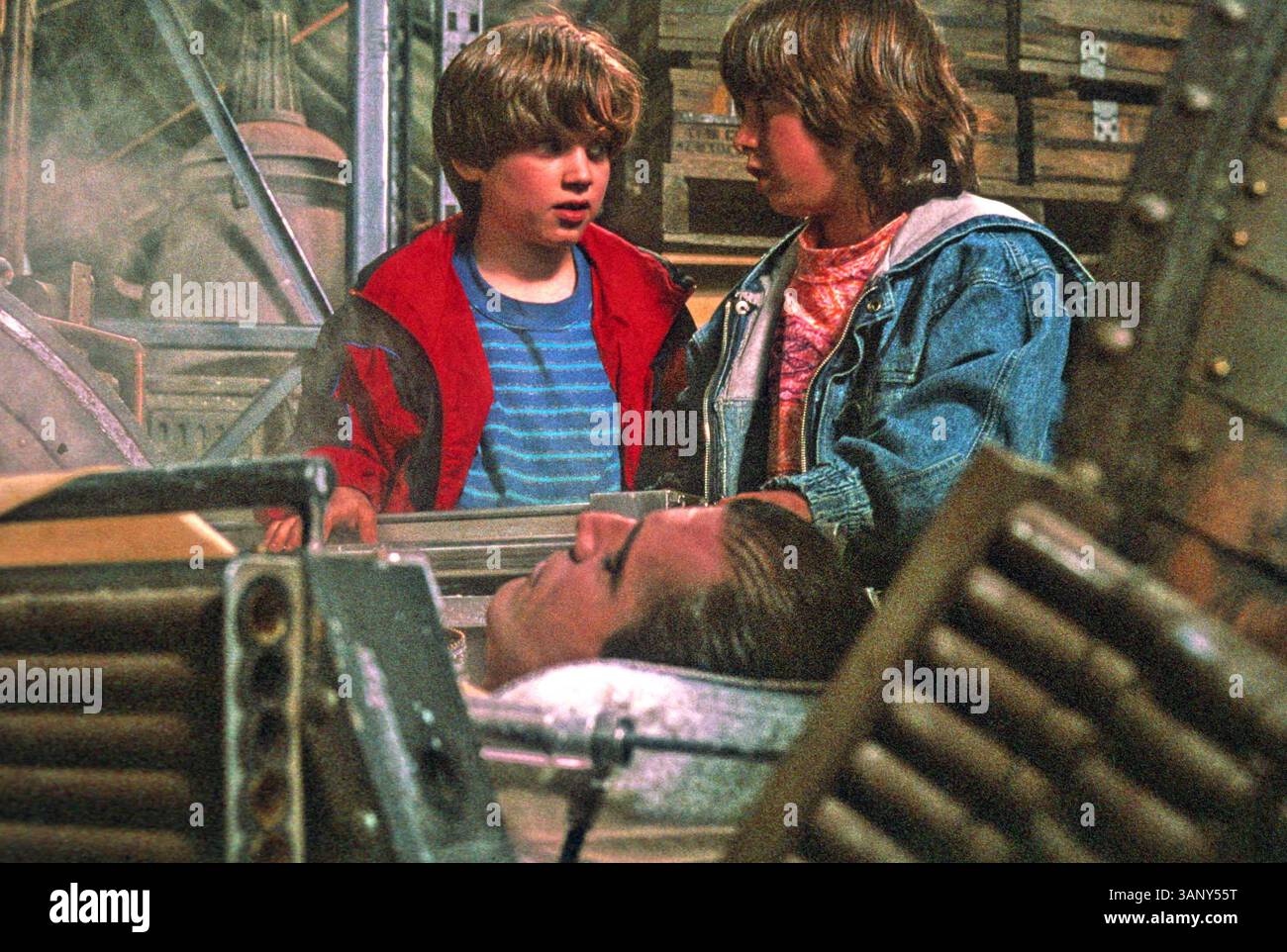 Mar. 18, 2008 - A11255ADH.FOREVER YOUNG.TV-FILM STILL. SUPPLIED BY ELIJAH WOOD, ROBERT GORMAN ...