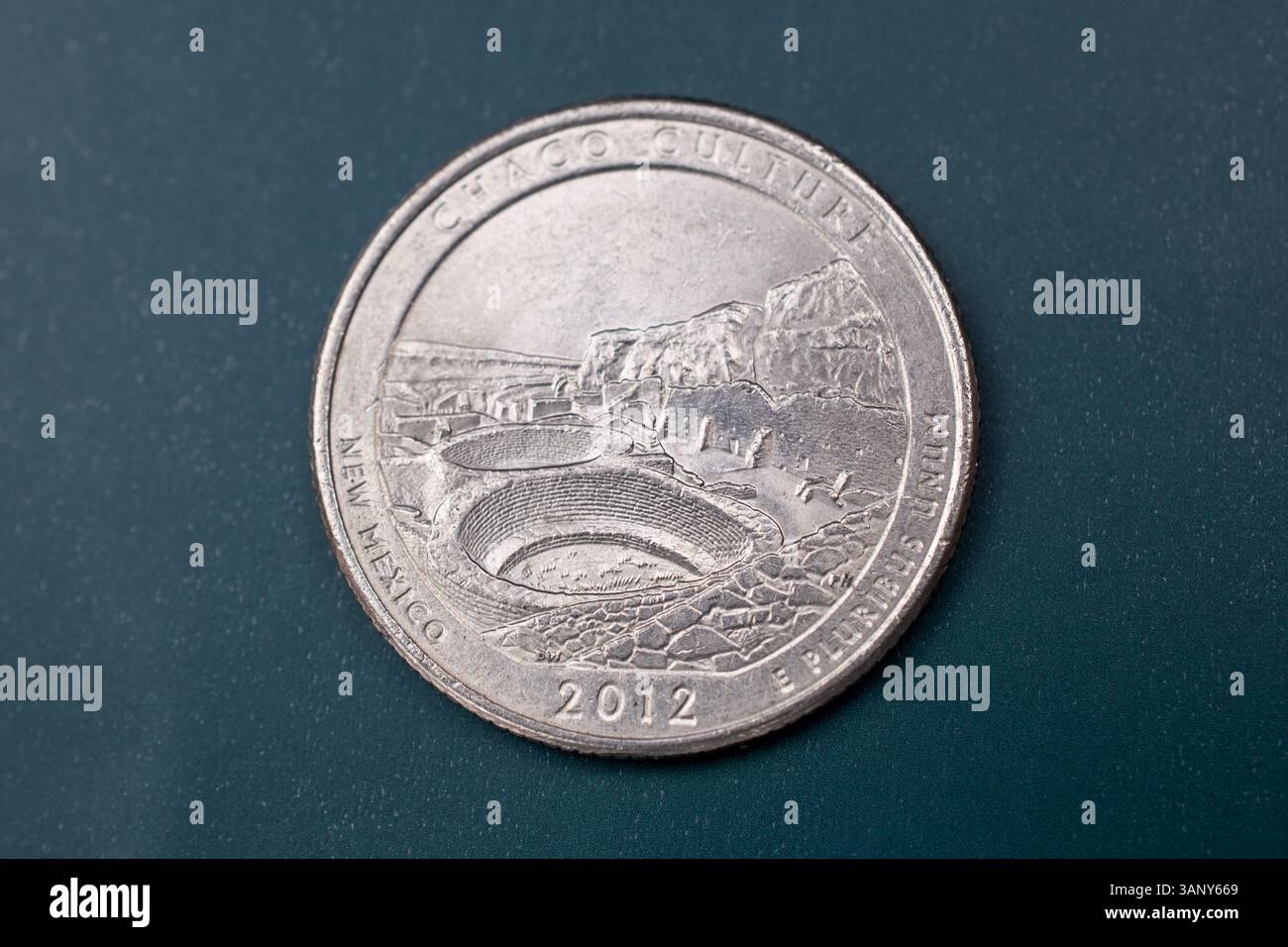 american 25 cent piece silver coin vintage money close up Stock Photo ...