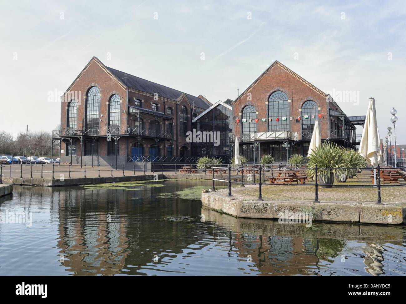 The Wharf pub in Cardiff Bay Wales now demolished Waterside venue Stock ...