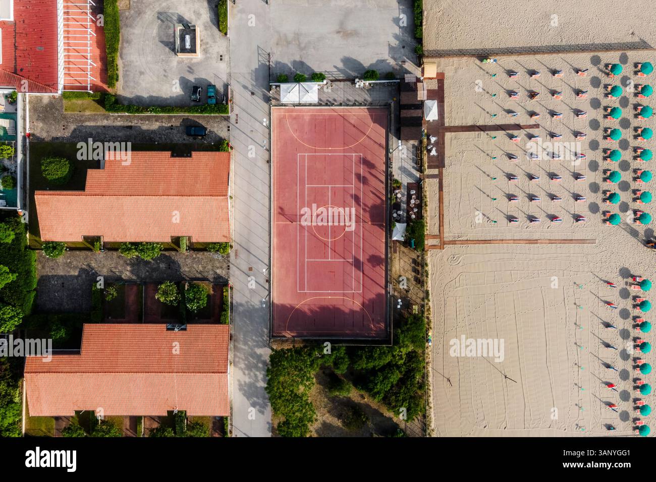 Aerial view of a tennis court along the beach in Capaccio, Paestum ...
