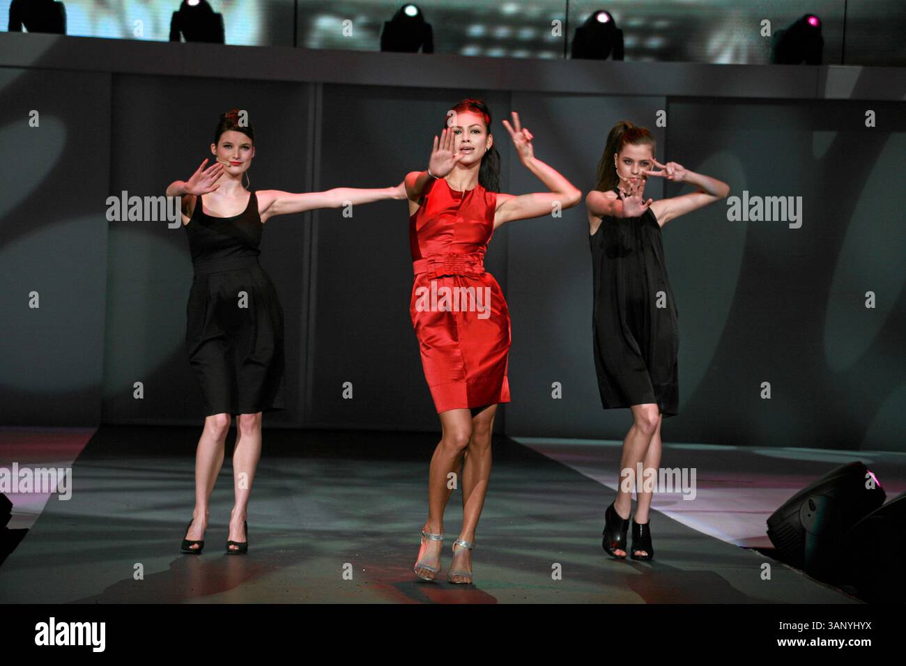 Nov. 1, 2008 - Les New Faces - Girl Band lancÃ©e par Elite Ã l'occasion ...