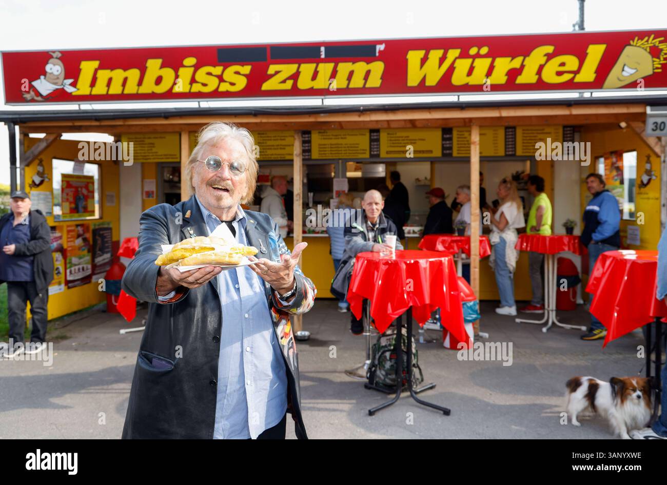 Frank Zander, Zanders Backfisch am Imbiss zum Würfel, Berlin, 14.04. ...