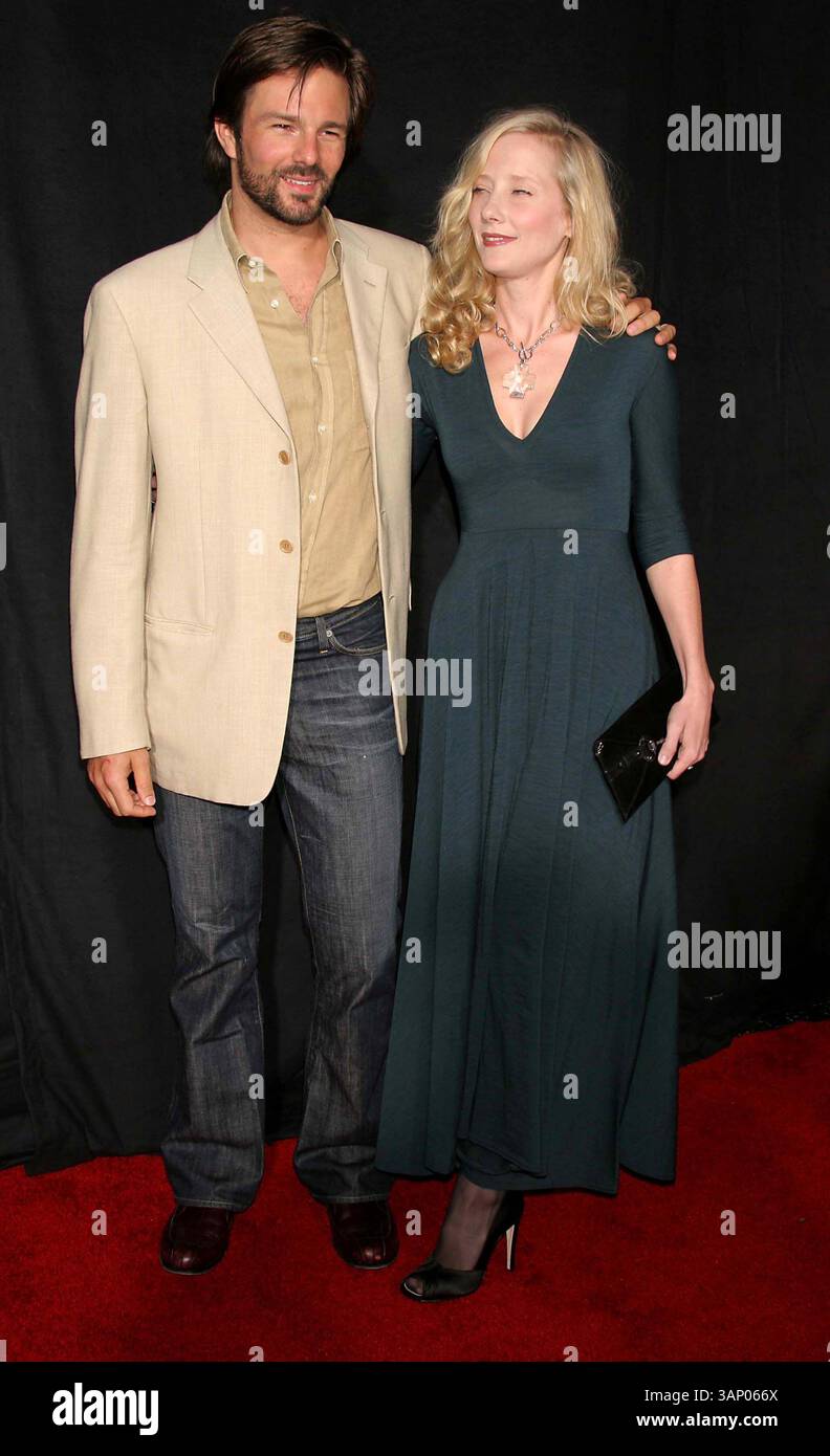 Sept. 10, 2005 - Los Angeles, CALIFORNIA, USA - K44768MR.PREMIERE NIP ...