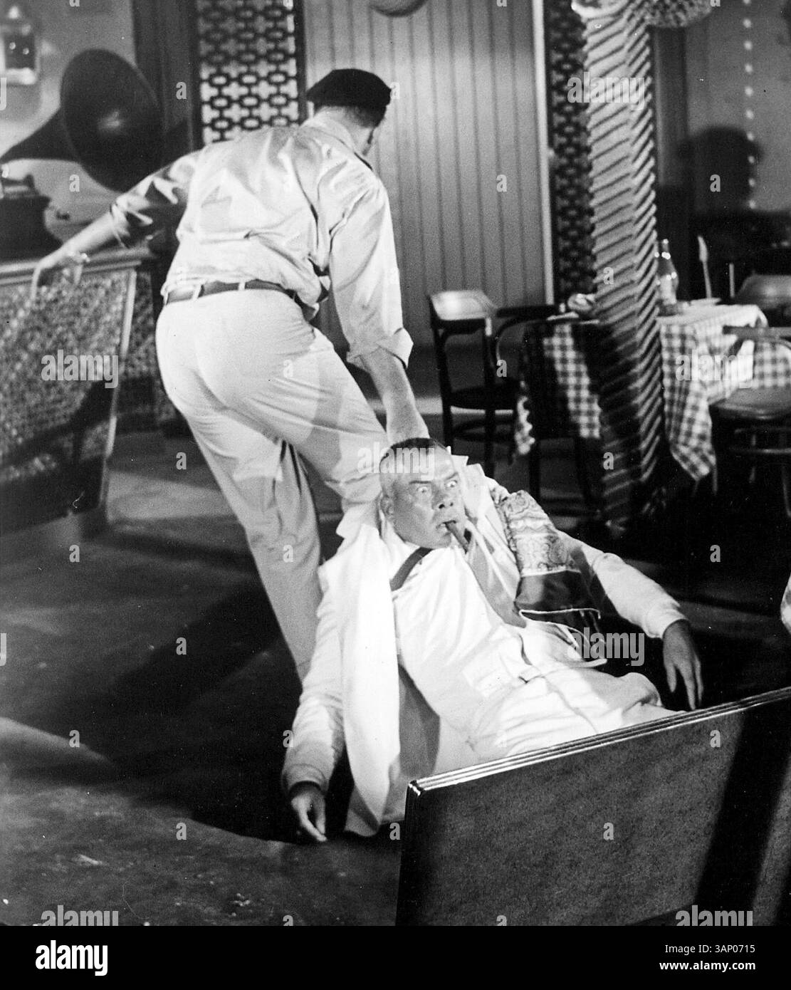 Wayne lee Black and White Stock Photos & Images - Alamy