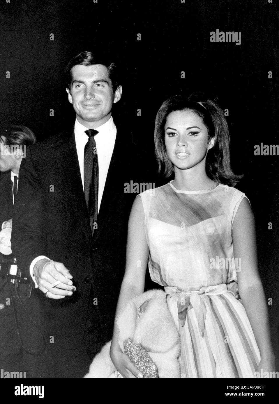 May 11, 2011 - GEORGE HAMILTON WITH JAKE LANE 1962.Â© ARCHVIE-(Credit ...