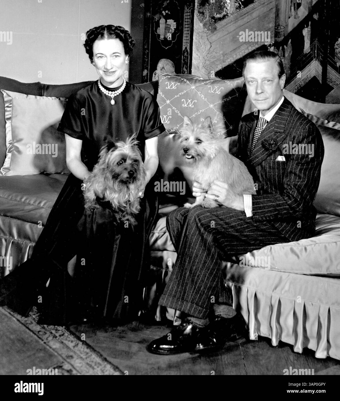 Duke of duchess of windsor paris hi-res stock photography and images ...