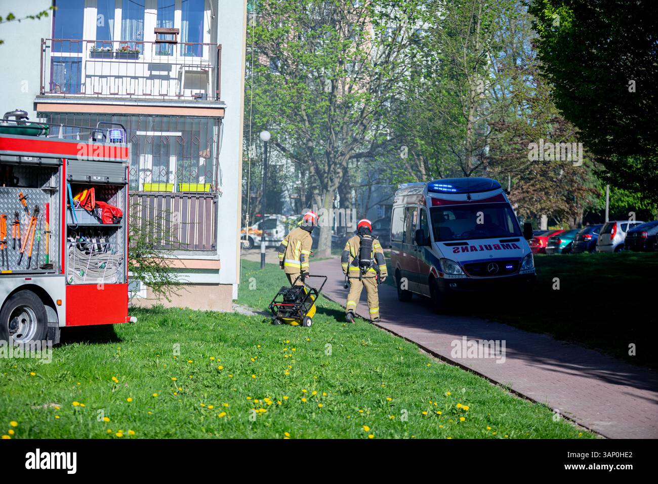Emergency Response at the Scene of a Residential Fire Incident ...