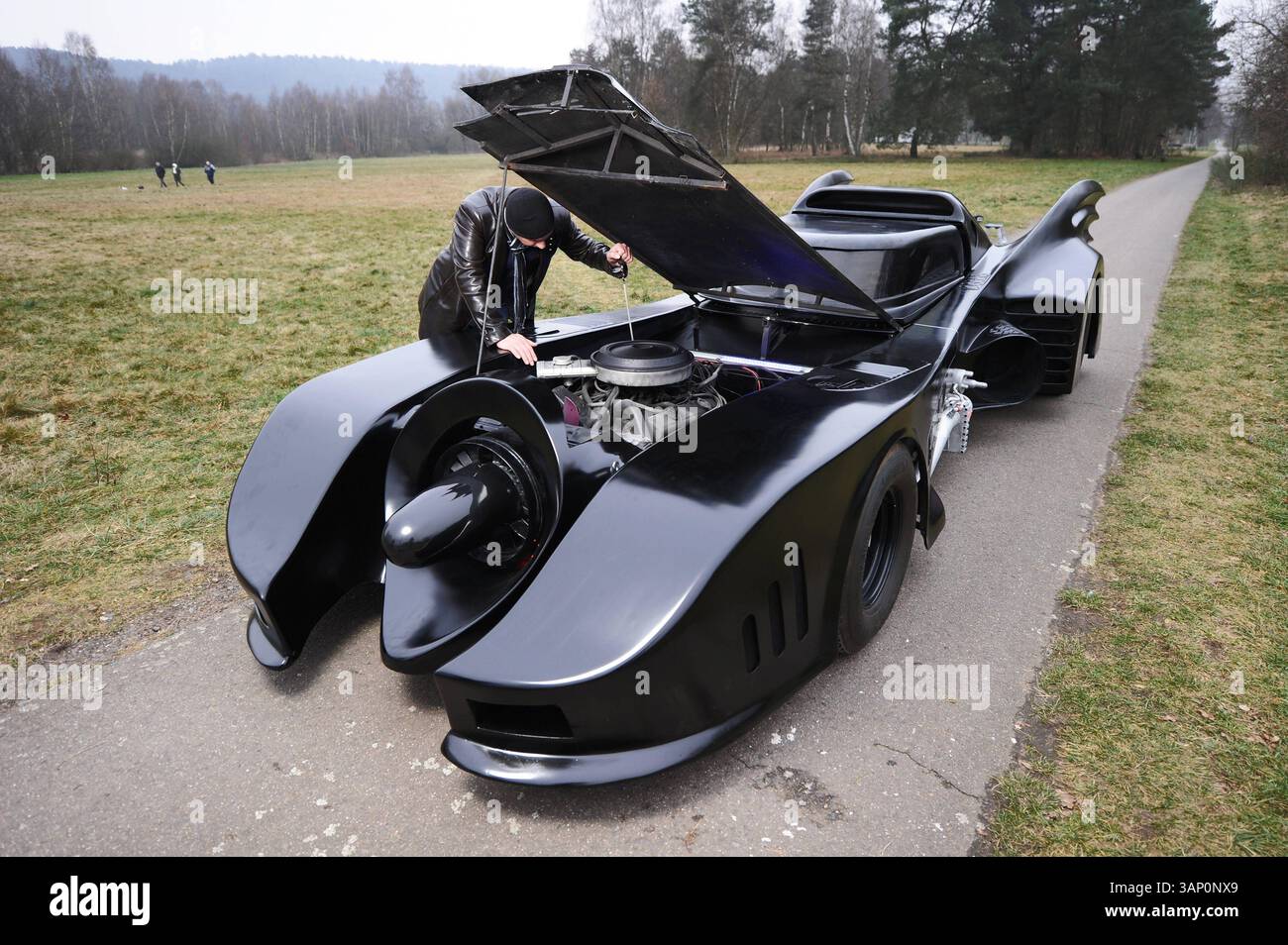 Thorsten Bäumler 40 hat das original Batmobil aus dem Kinofilm Batman ...