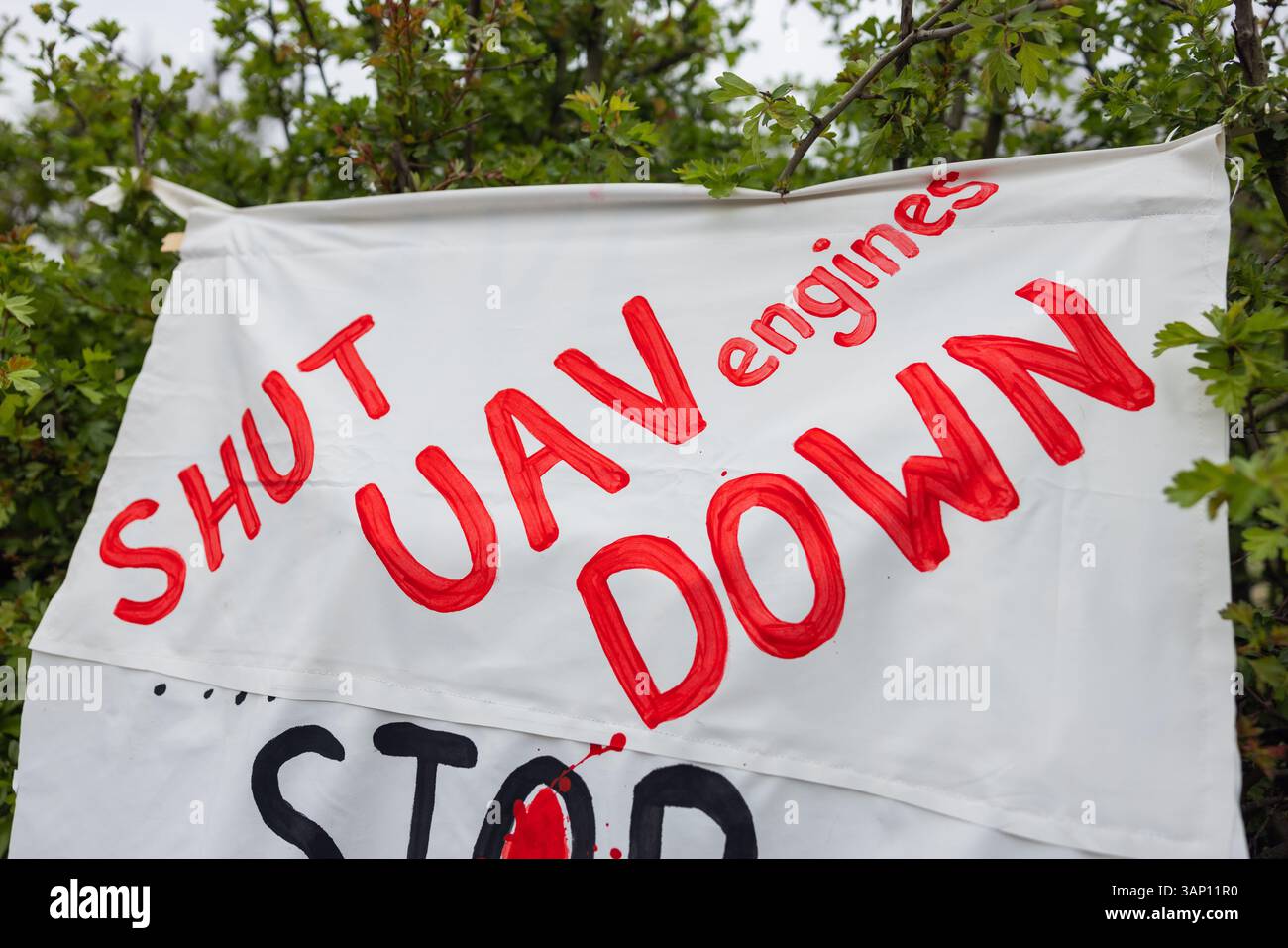 Shenstone, UK. 15 APR, 2025. "Shut UAV engines Down" sign as Pro ...