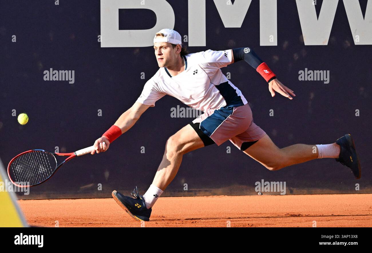 Munich, Germany. 15th Apr, 2025. Tennis, ATP Tour - Munich, Singles, Men, 1st round, Bergs ...