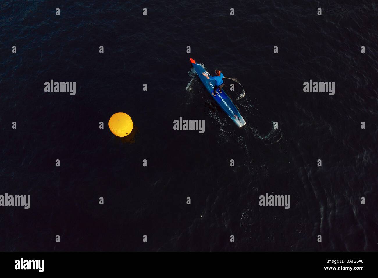 Aerial view stand up paddleboarder hi-res stock photography and images ...