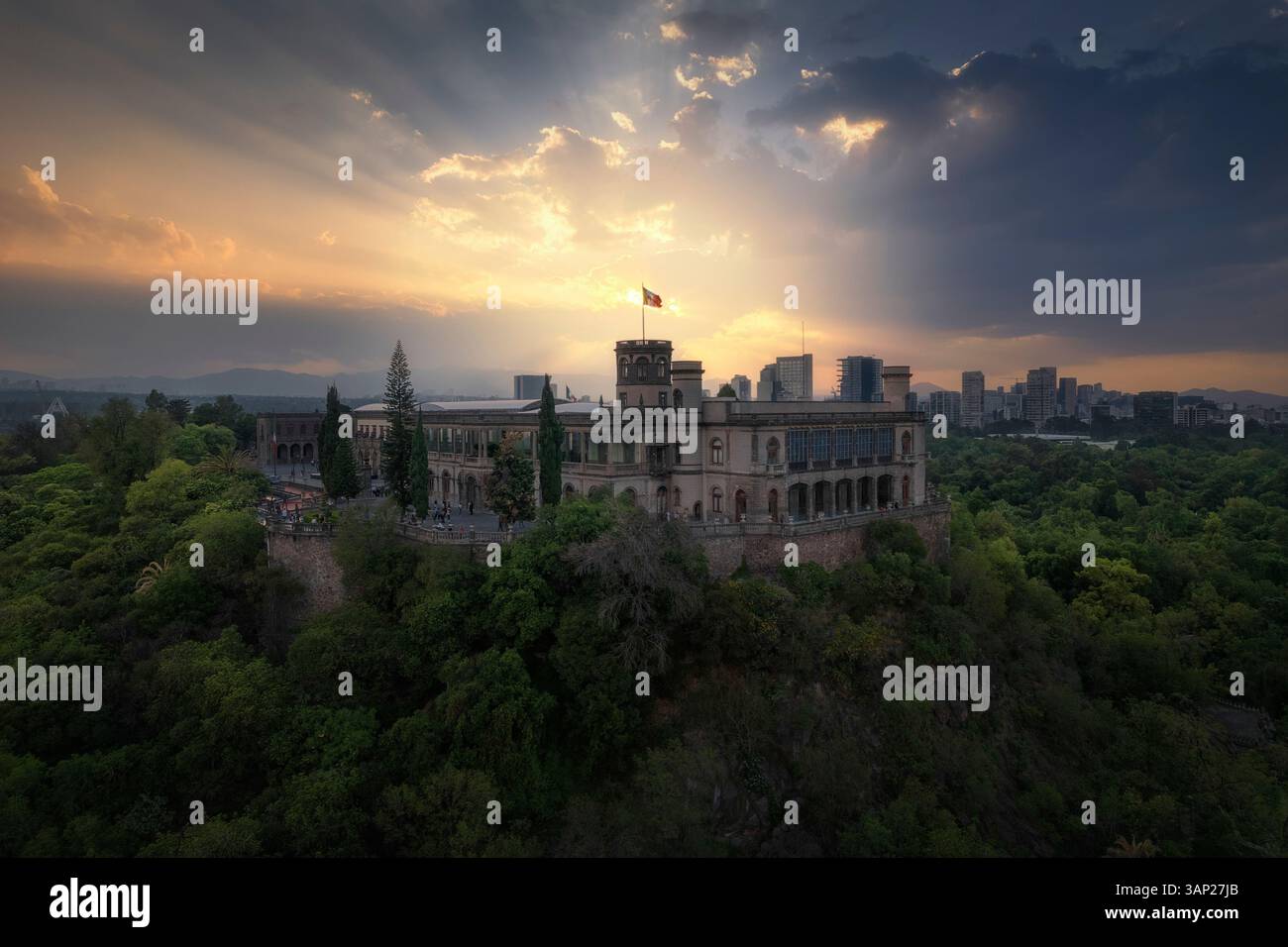 Aerial drone view of Castillo de Chapultepec, Bosque de Chapultepec ...