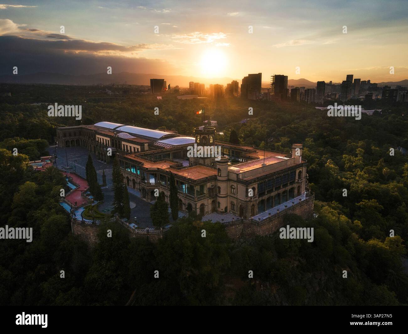 Aerial drone view of Castillo de Chapultepec, Bosque de Chapultepec ...