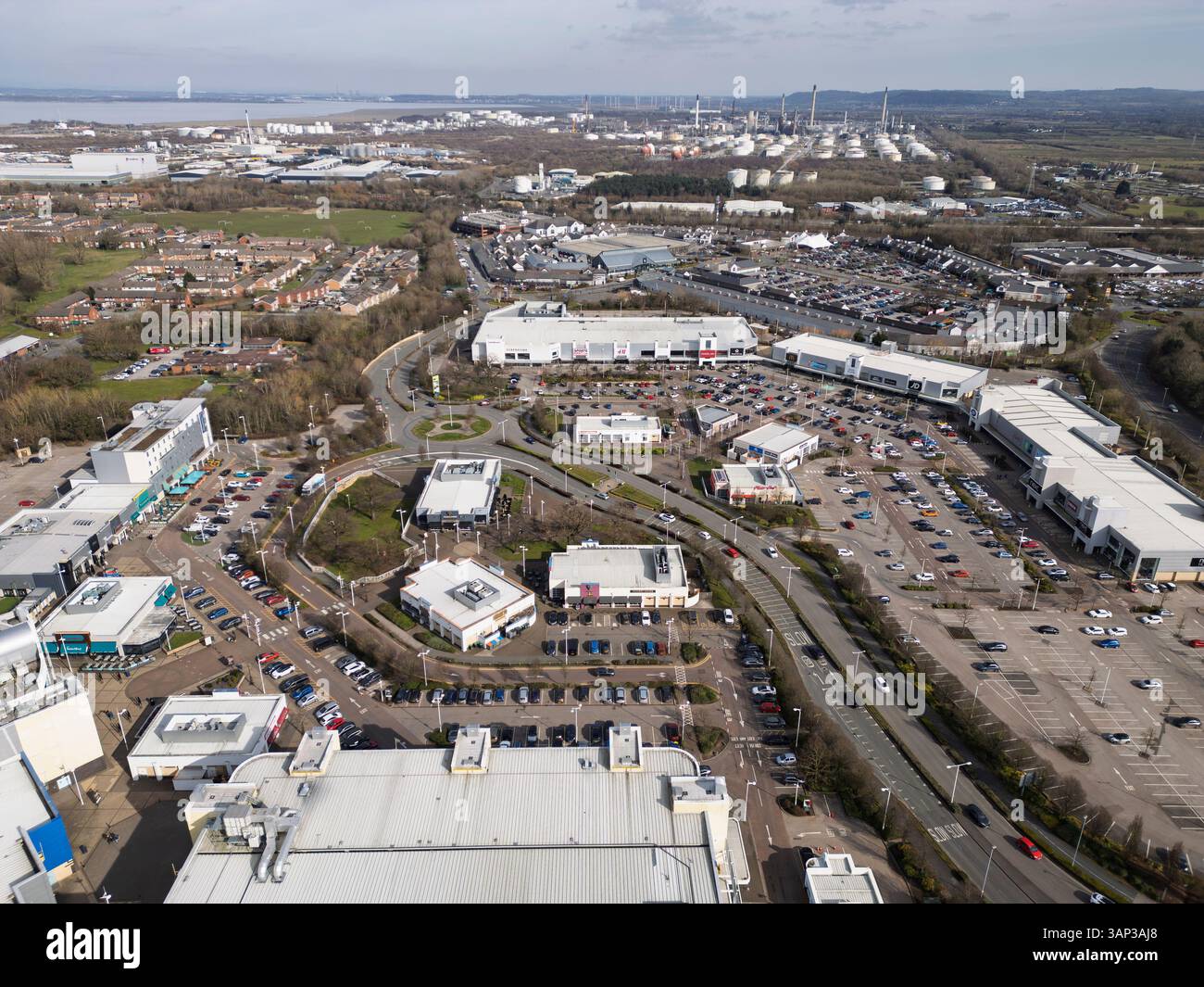 Shopping Mall, Cheshire Oaks, Coliseum Leisure Park, Chester, England ...
