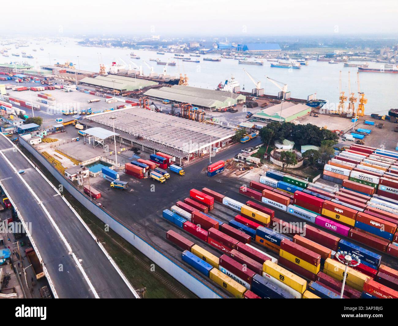 Chittagong elevated expressway hi-res stock photography and images - Alamy