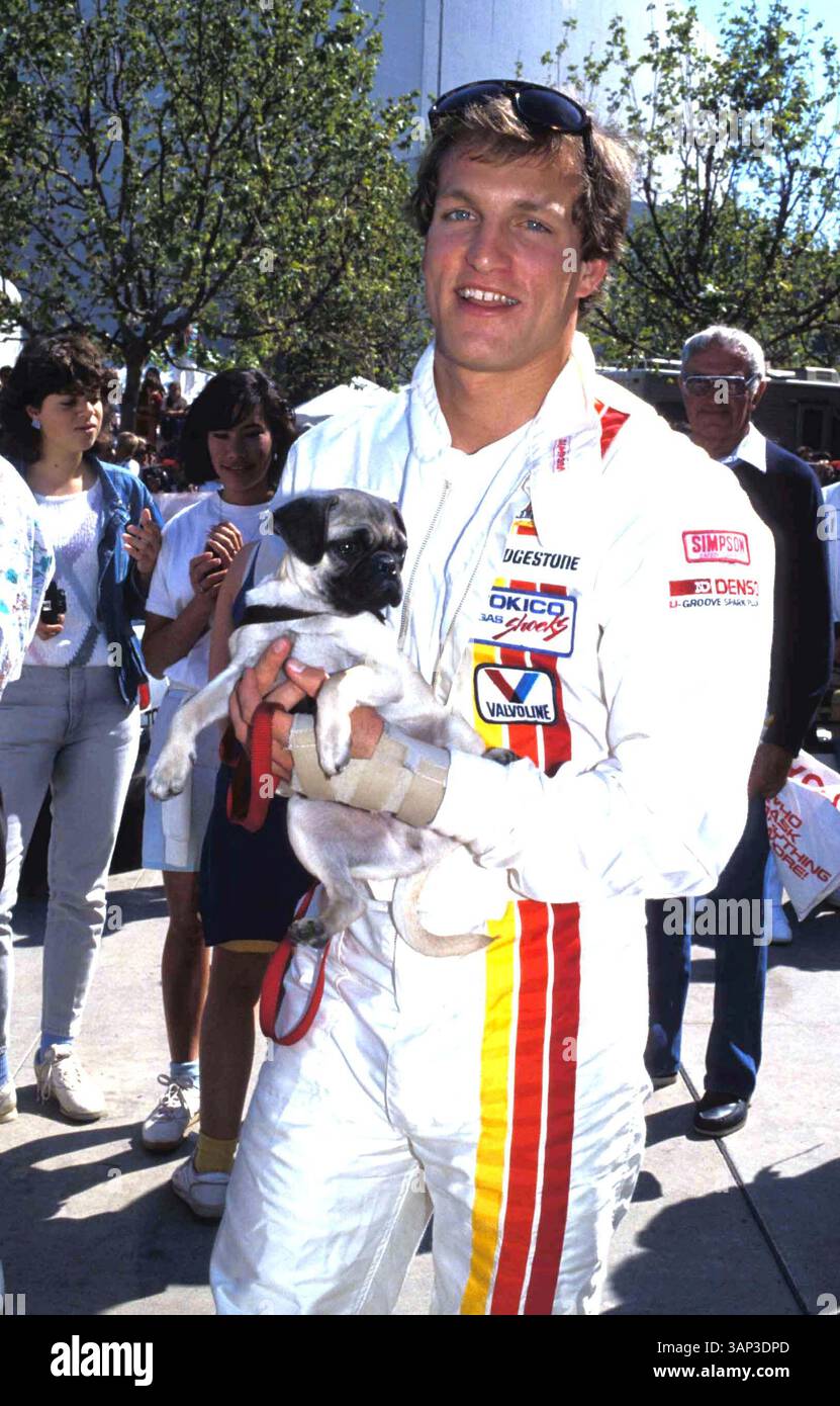 Sept. 15, 2005 - WOODY HARRELSON AND DOG GEORGE.04-1987. MICHELSON ...