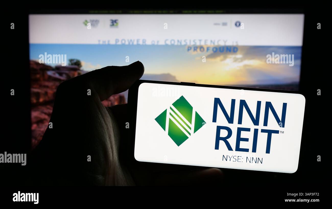 Nnn logo hi-res stock photography and images - Alamy