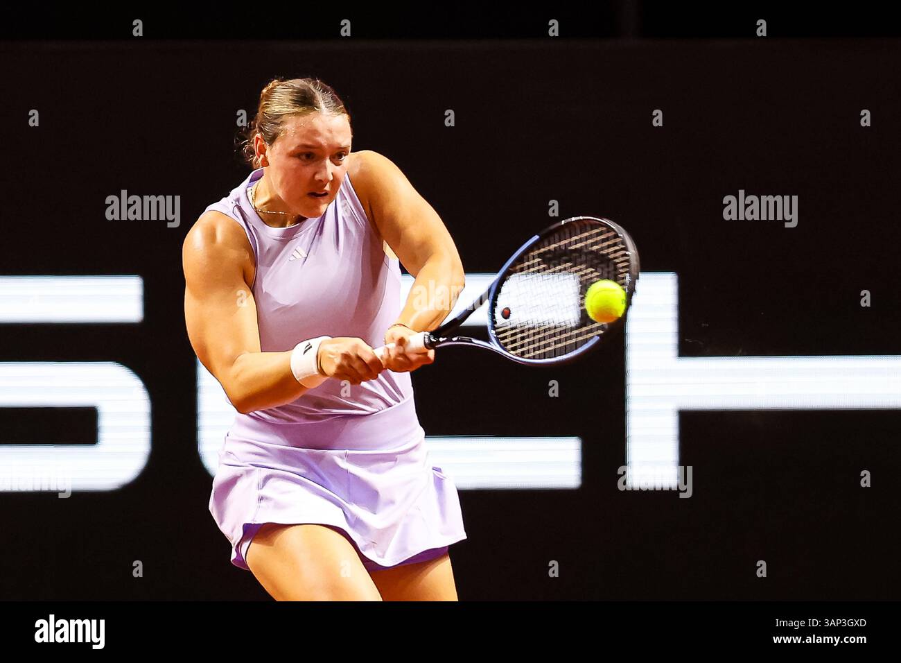 im Bild Jule Niemeier GER [WC] Jule Niemeier GER vs [WC] Laura Siegemund GER GER, Porsche Tennis ...