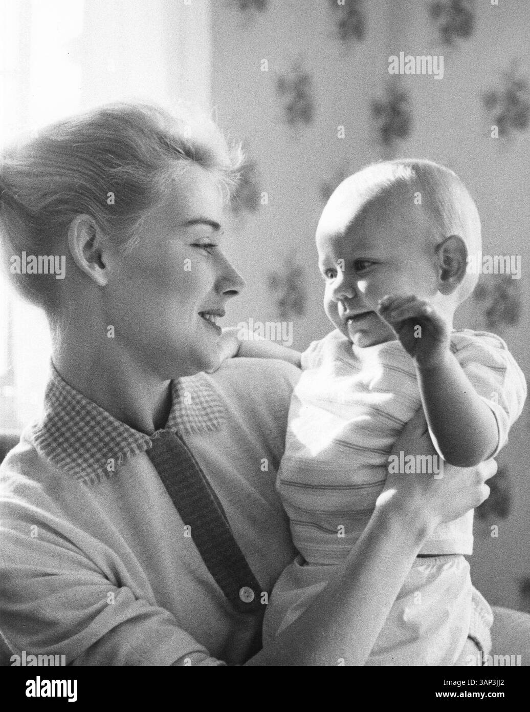Hope lange hi-res stock photography and images - Alamy