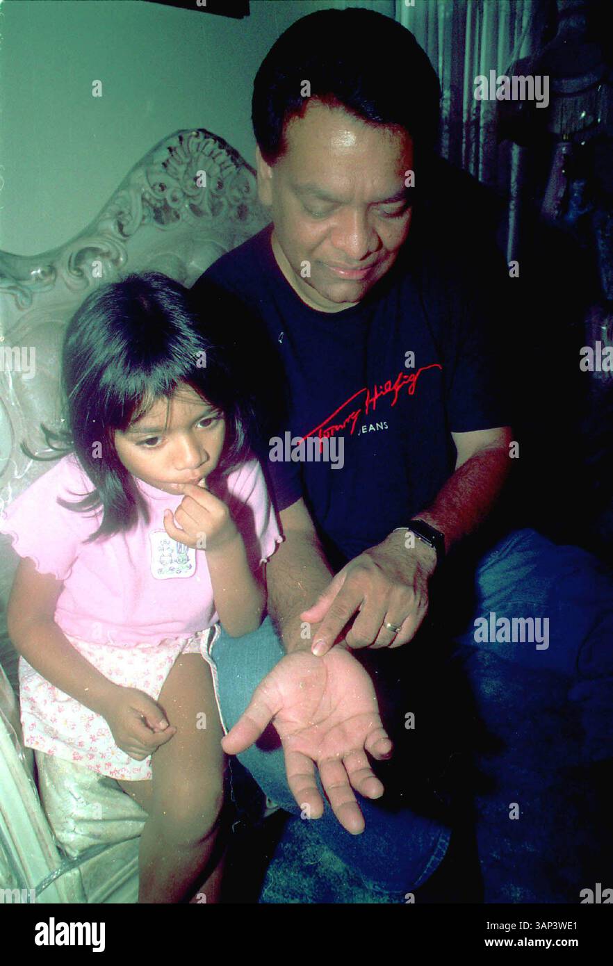 Jan. 1, 2011 - Stanley Praimnath with 4 year old daughter caitlin.he ...