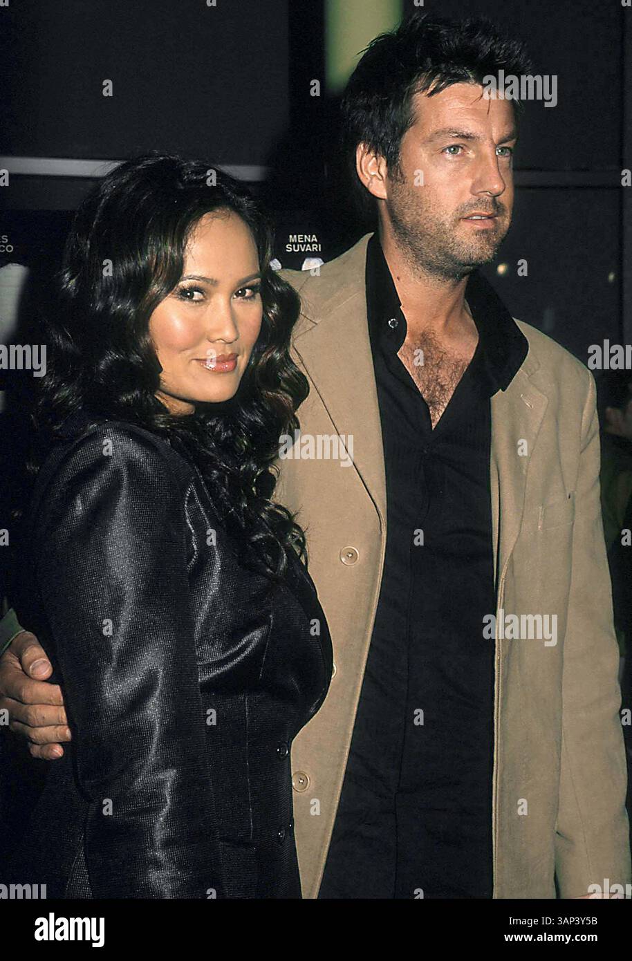 Tia carrere 2002 hi-res stock photography and images - Alamy