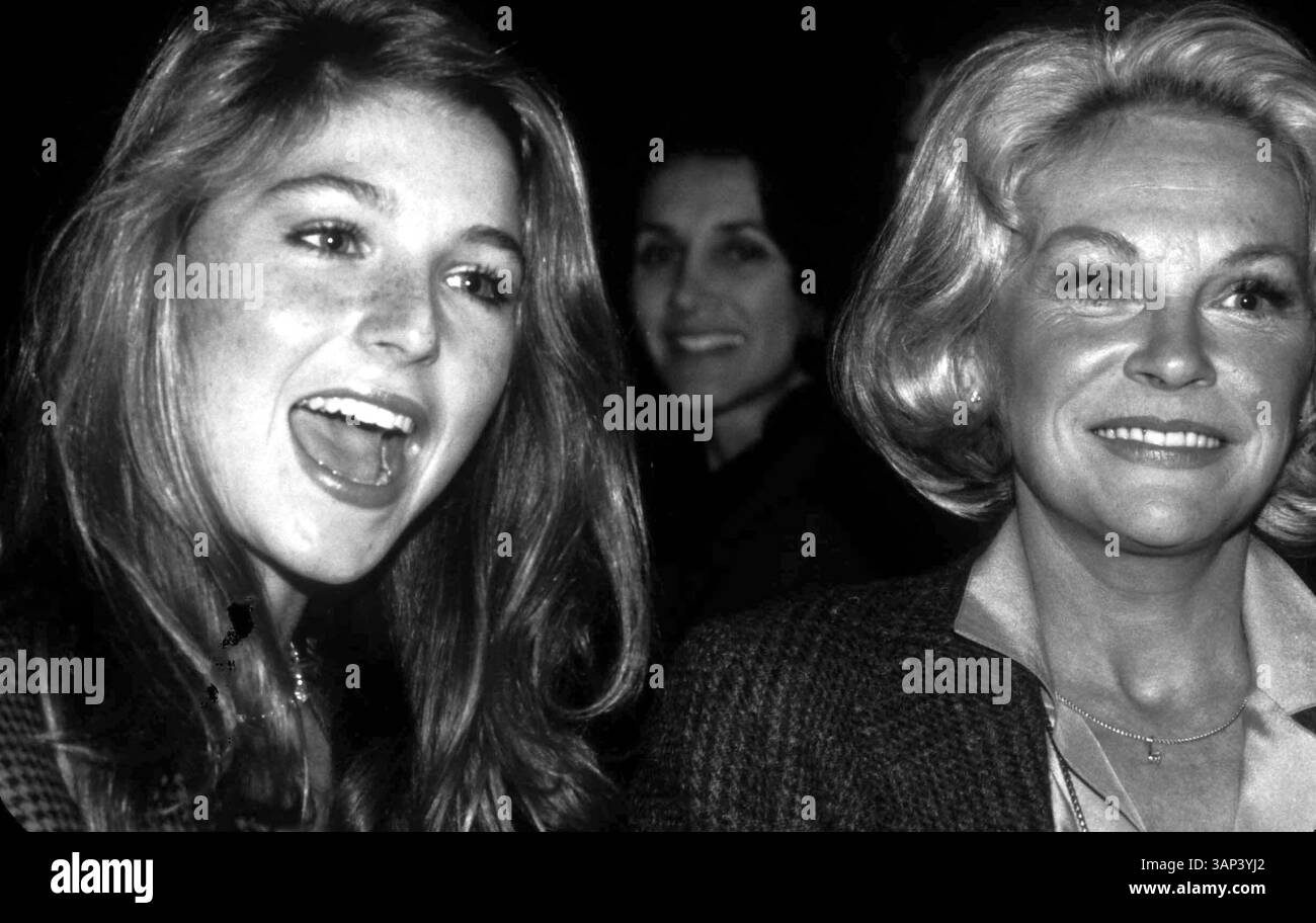 TATUM O'NEAL and mother actress Joanna Moore (Credit Image: © Globe ...