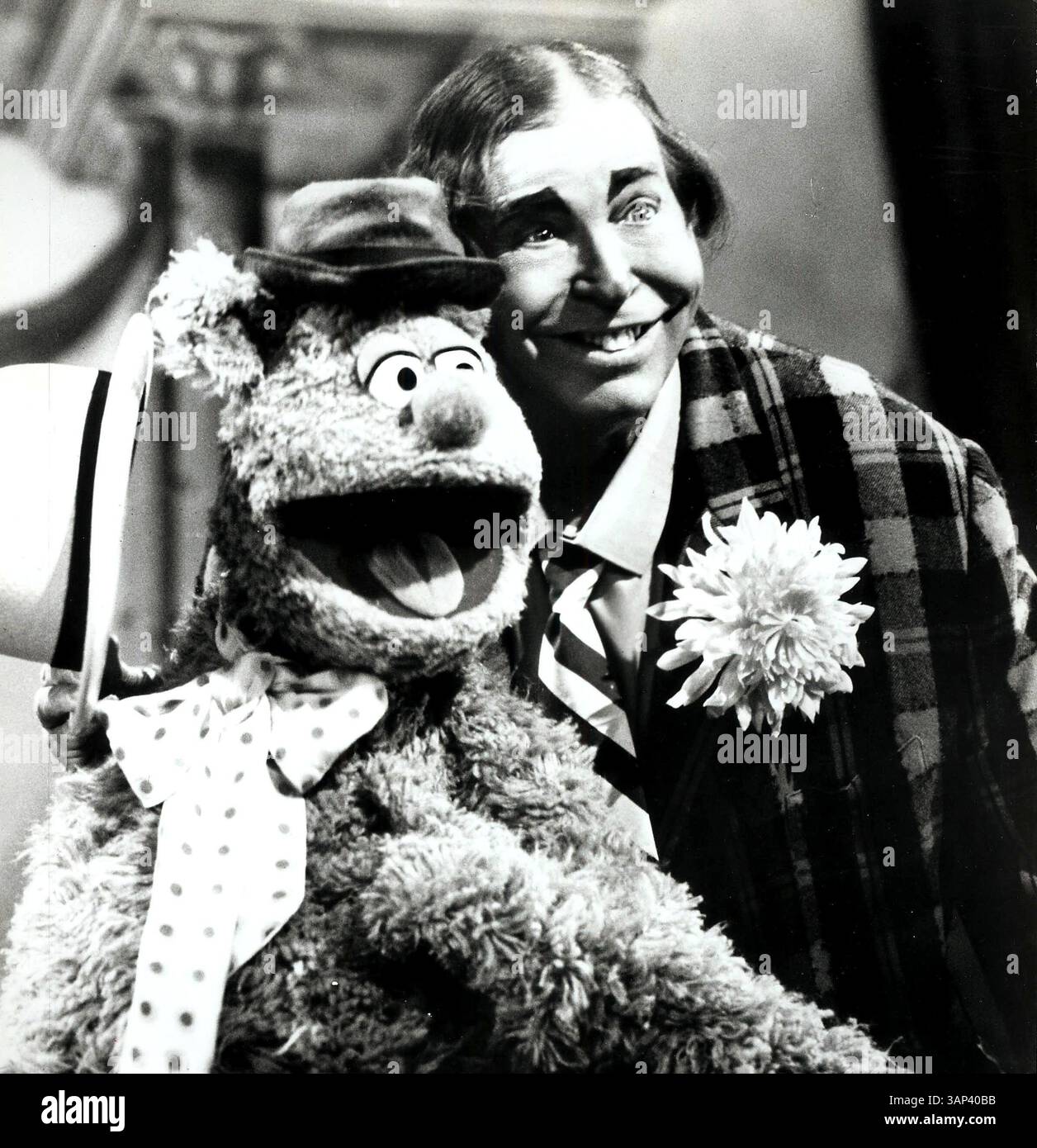 Muppet show bear hi-res stock photography and images - Alamy