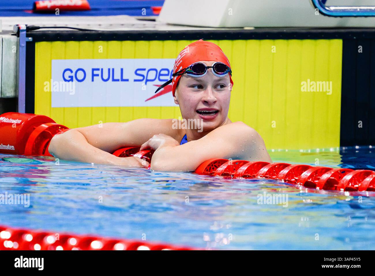 LONDON, UNITED KINGDOM. 15 April, 25. Imogen Myles competes in Session ...