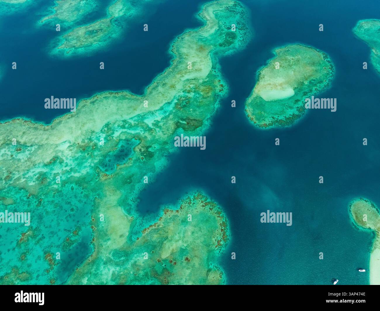 Aerial view of beautiful Alacranes Reef with turquoise water and scenic ...