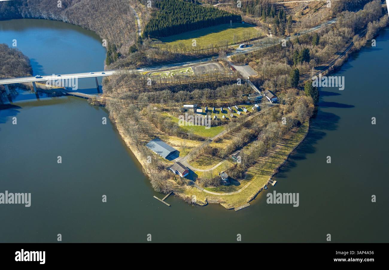 Luftbild, Biggesee Talsperre und Halbinsel Kirchesohl, Brücke ...