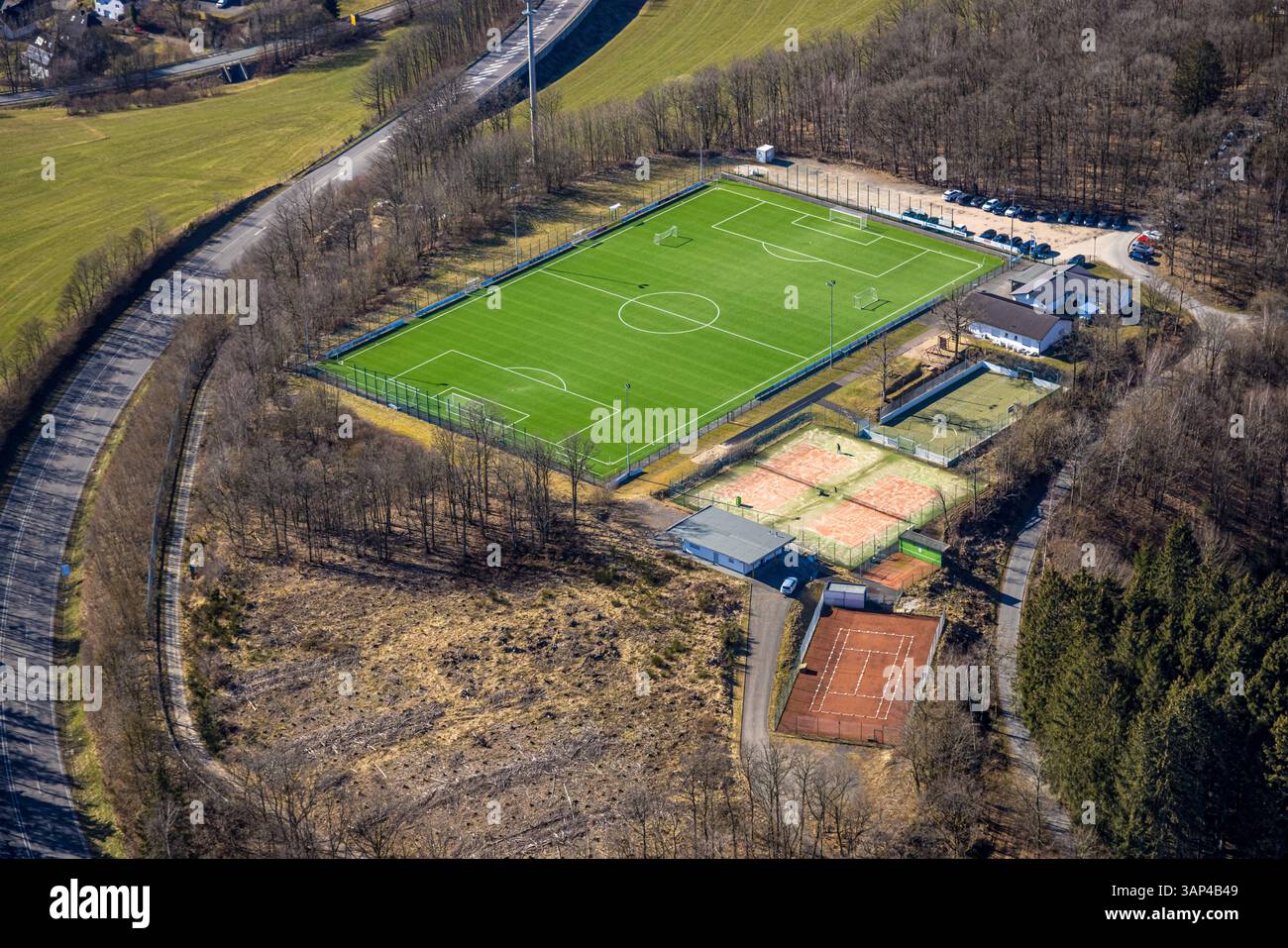 Luftbild, Fußballstadion TuS Rhode e.V. und Tennisplätze TC Rhode ...