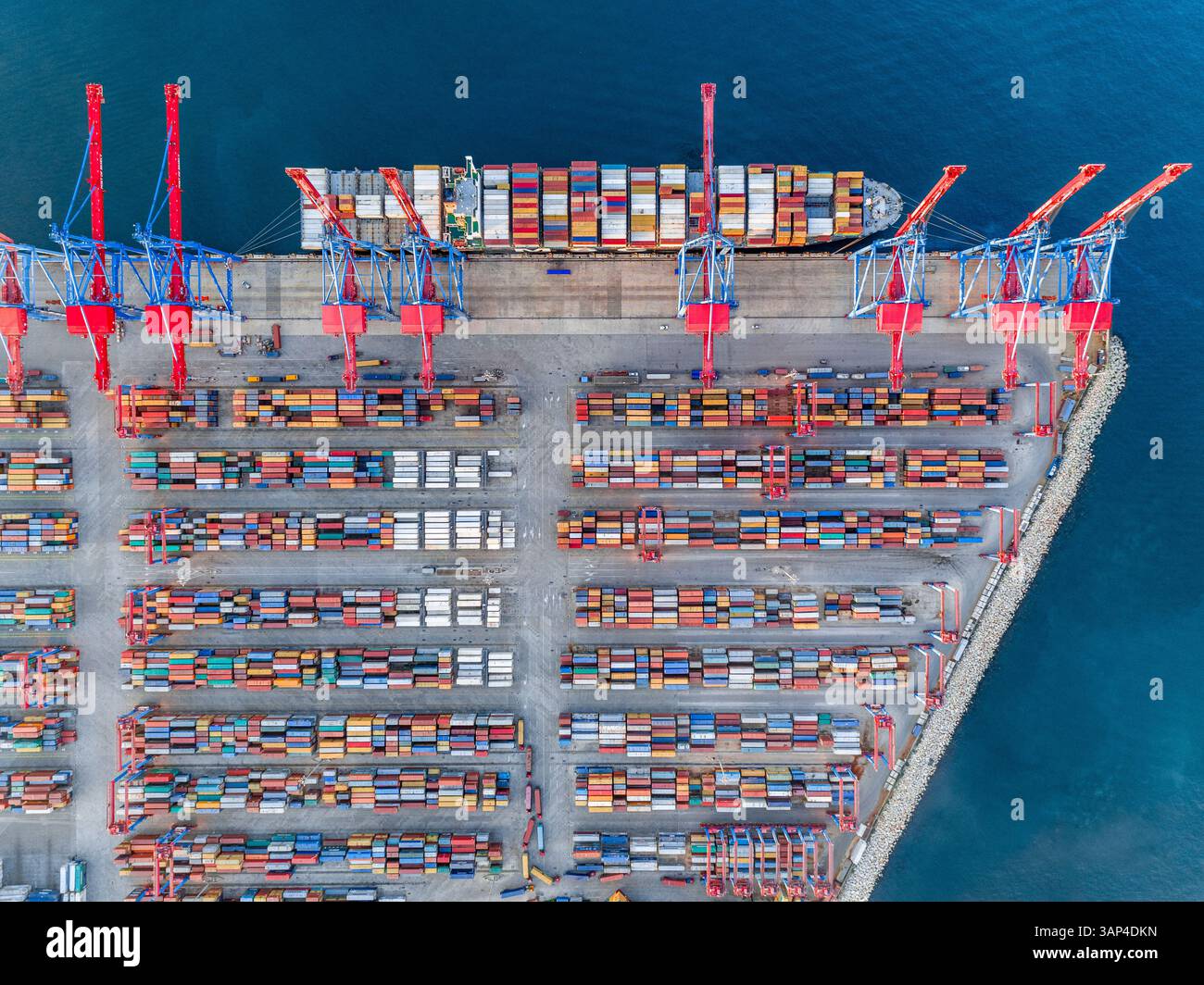 Beirut port 2017 hi-res stock photography and images - Alamy