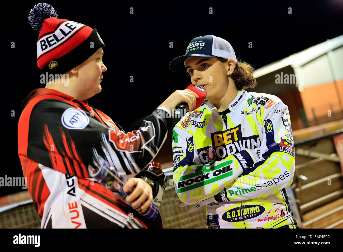 Luke Killeen (Reserve) of Oxford Spires speaks to Lee Wild of Belle Vue ...