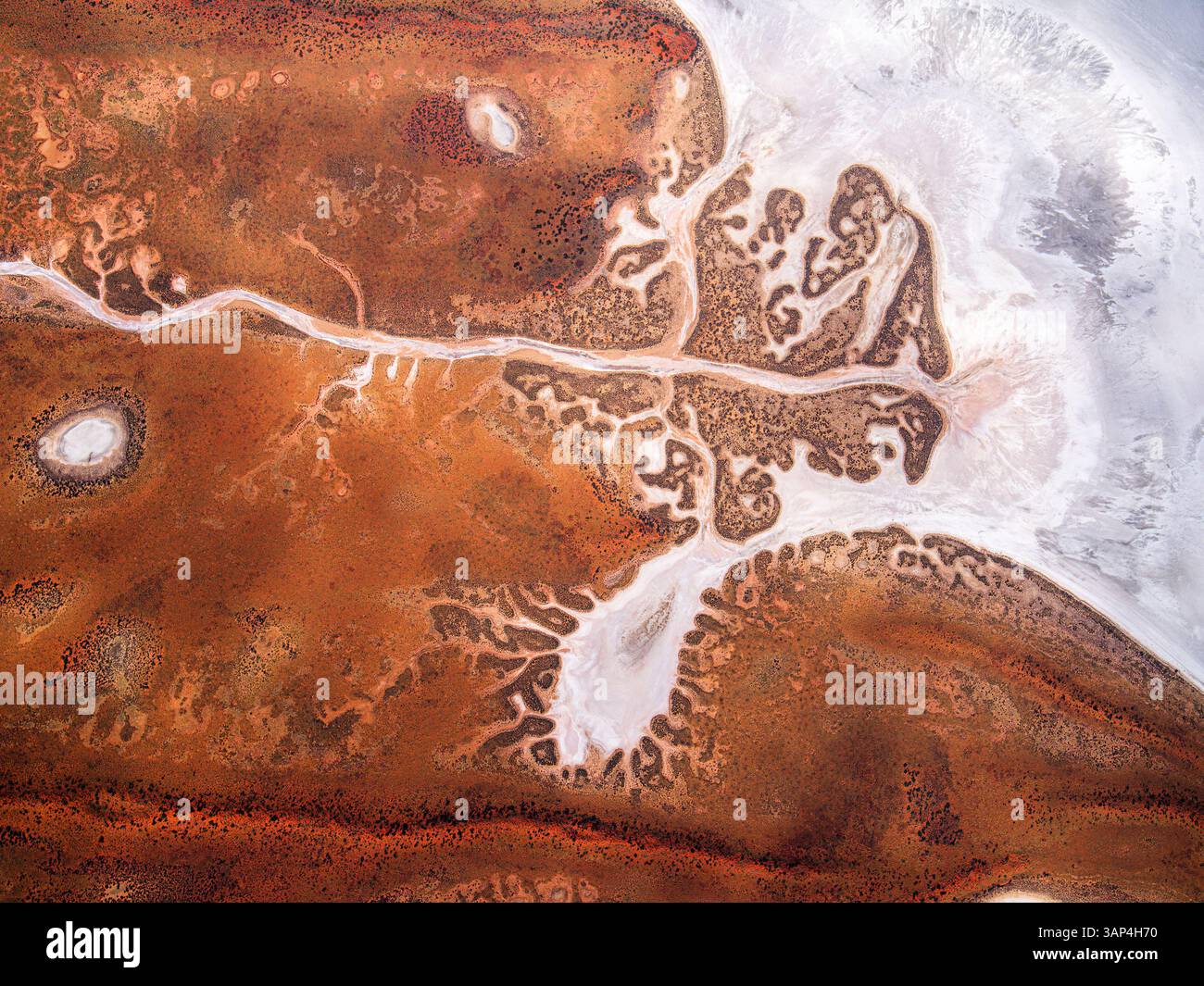 Aerial view lake mackay hi-res stock photography and images - Alamy