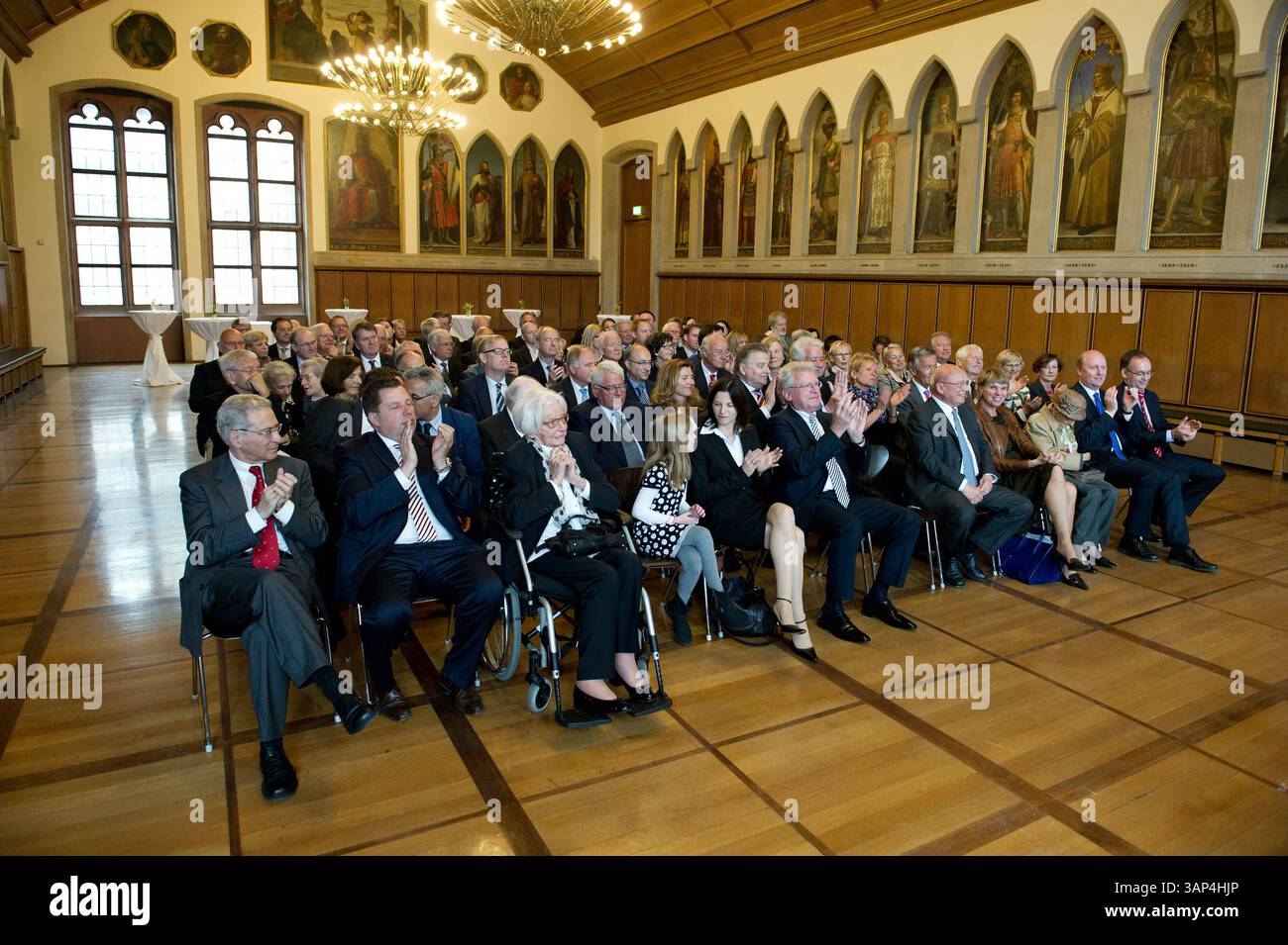 Römer: Verleihung der Ehrenplakette der Stadt Frankfurt an Prof. Dr ...