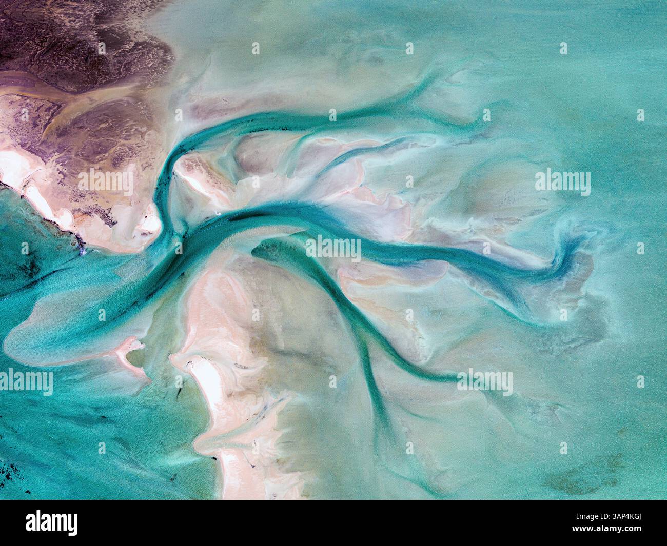 Aerial view of tranquil turquoise water and sandbanks in Shark Bay ...