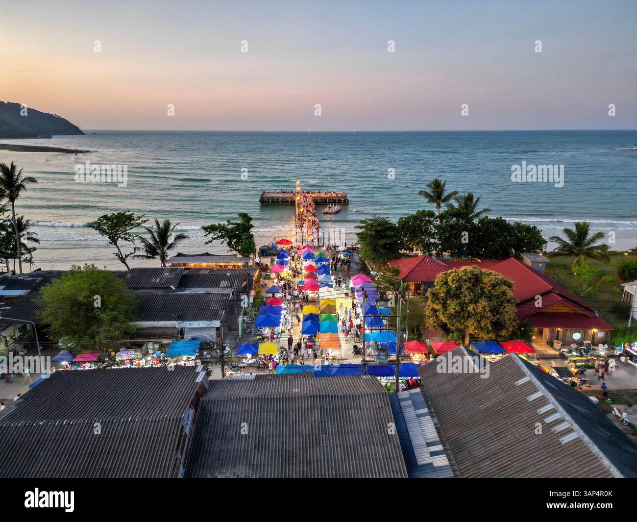 Aerial view of Chaloklum Sunday night market on Koh Phangan island ...