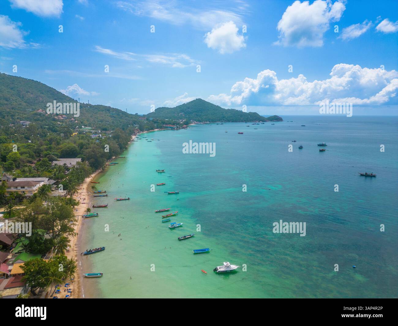 Aerial view of Sairee beach on Ko Tao island, Thailand Stock Photo - Alamy
