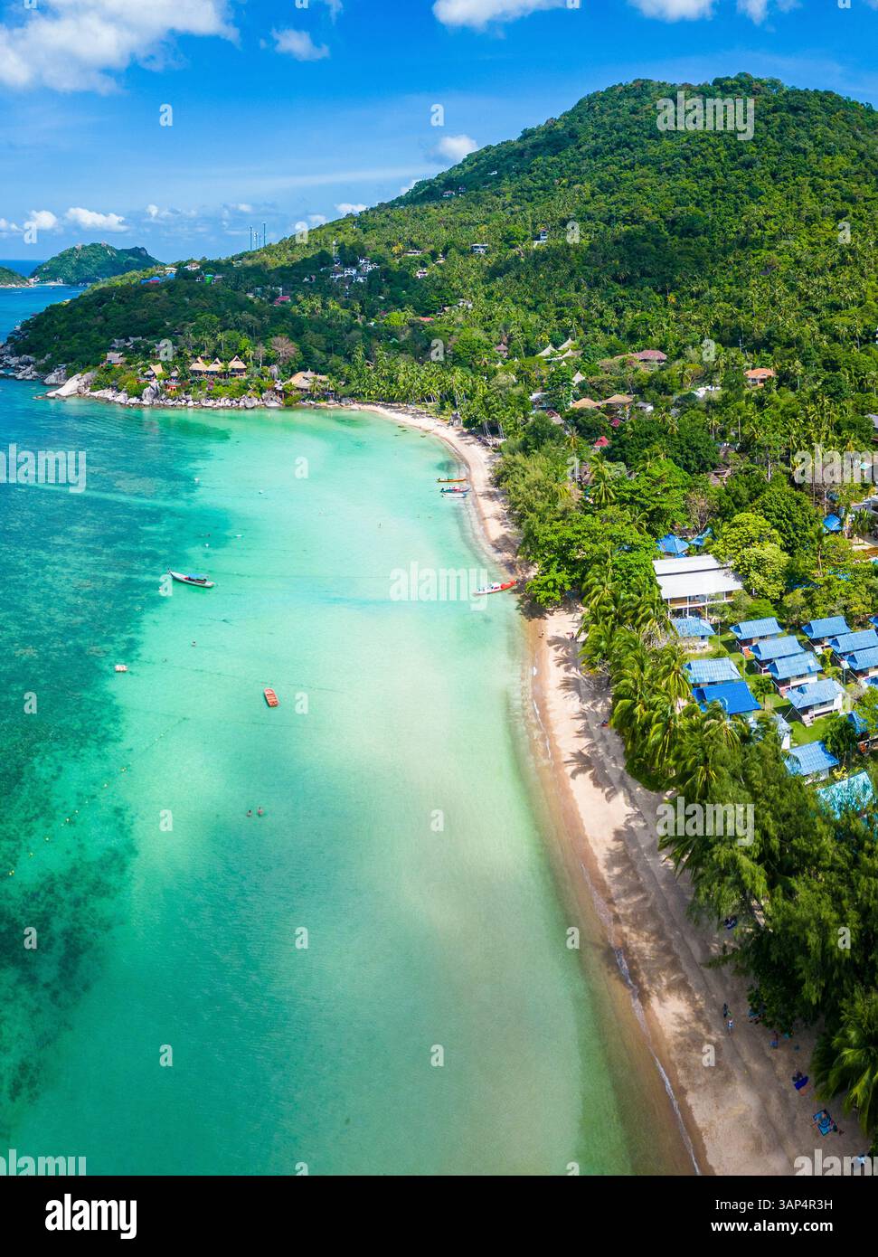 Aerial view of Sairee beach on Ko Tao island, Thailand Stock Photo - Alamy