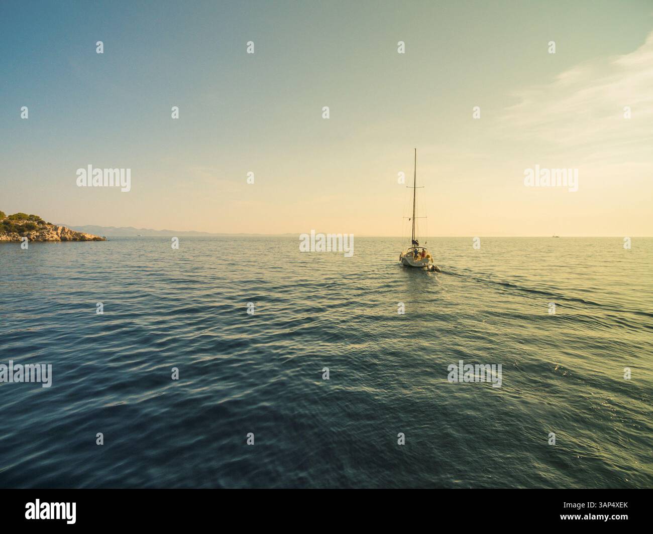 Ocean going sailing boat hi-res stock photography and images - Alamy