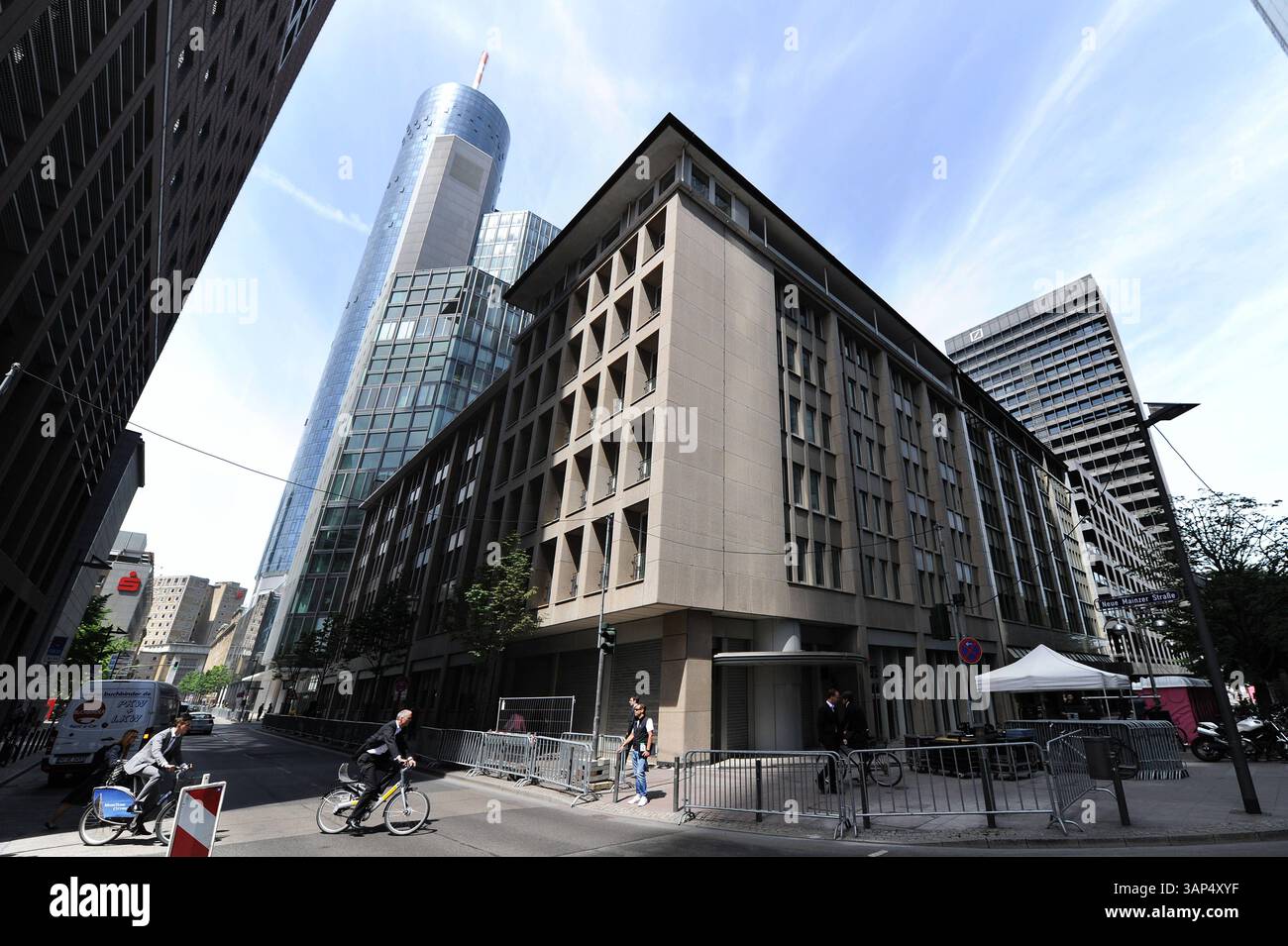 Stadtplanungsamt: Präsentation Entwurf für das neue Hochhaus auf dem Areal ehemals Bankhaus ...