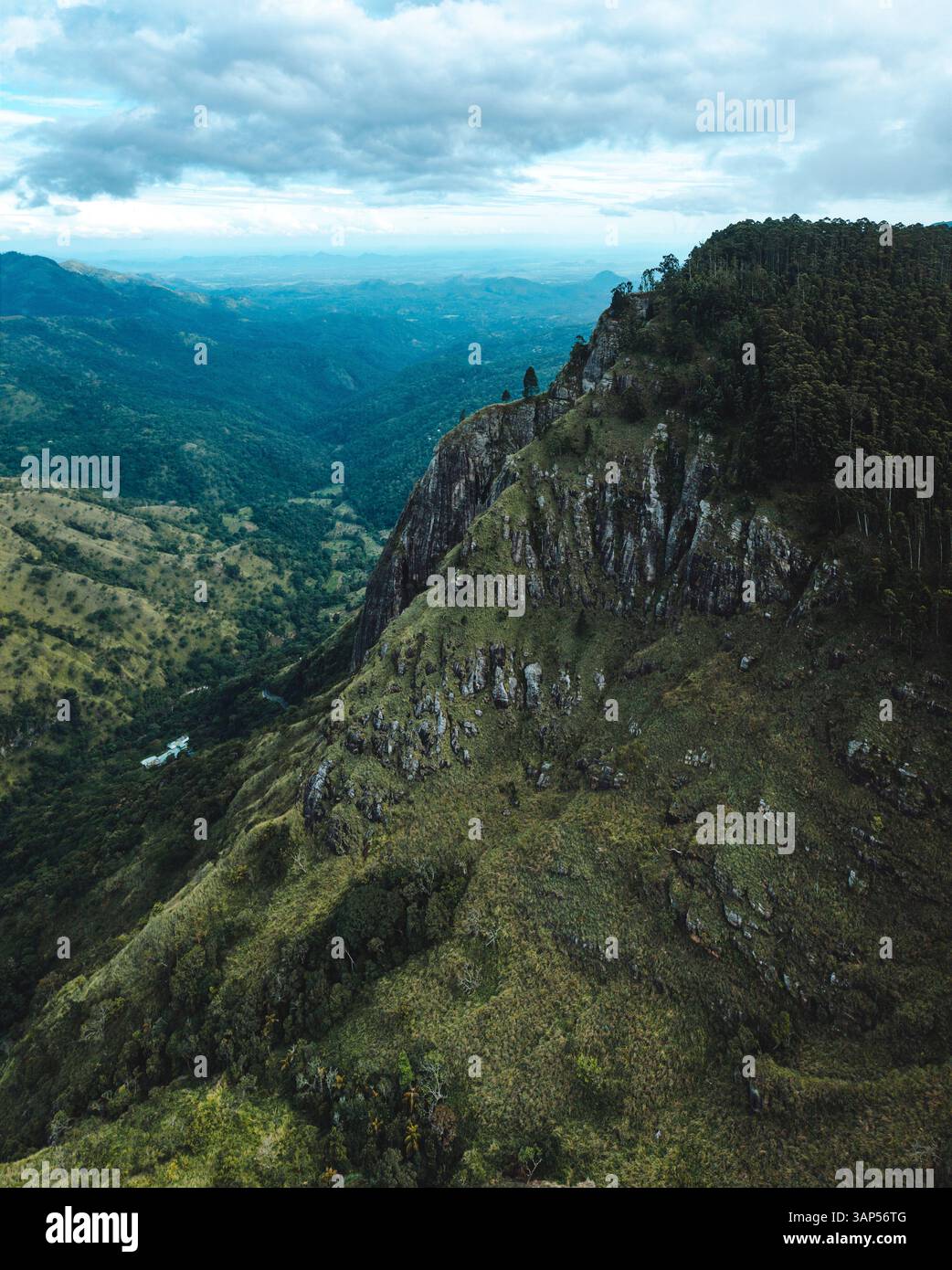 Ella town sri lanka hi-res stock photography and images - Alamy