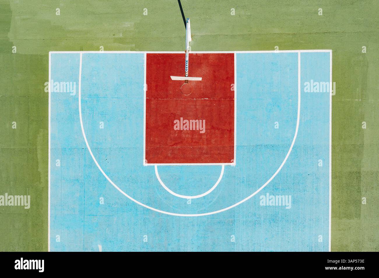 Aerial basketball court birds eye hi-res stock photography and images ...