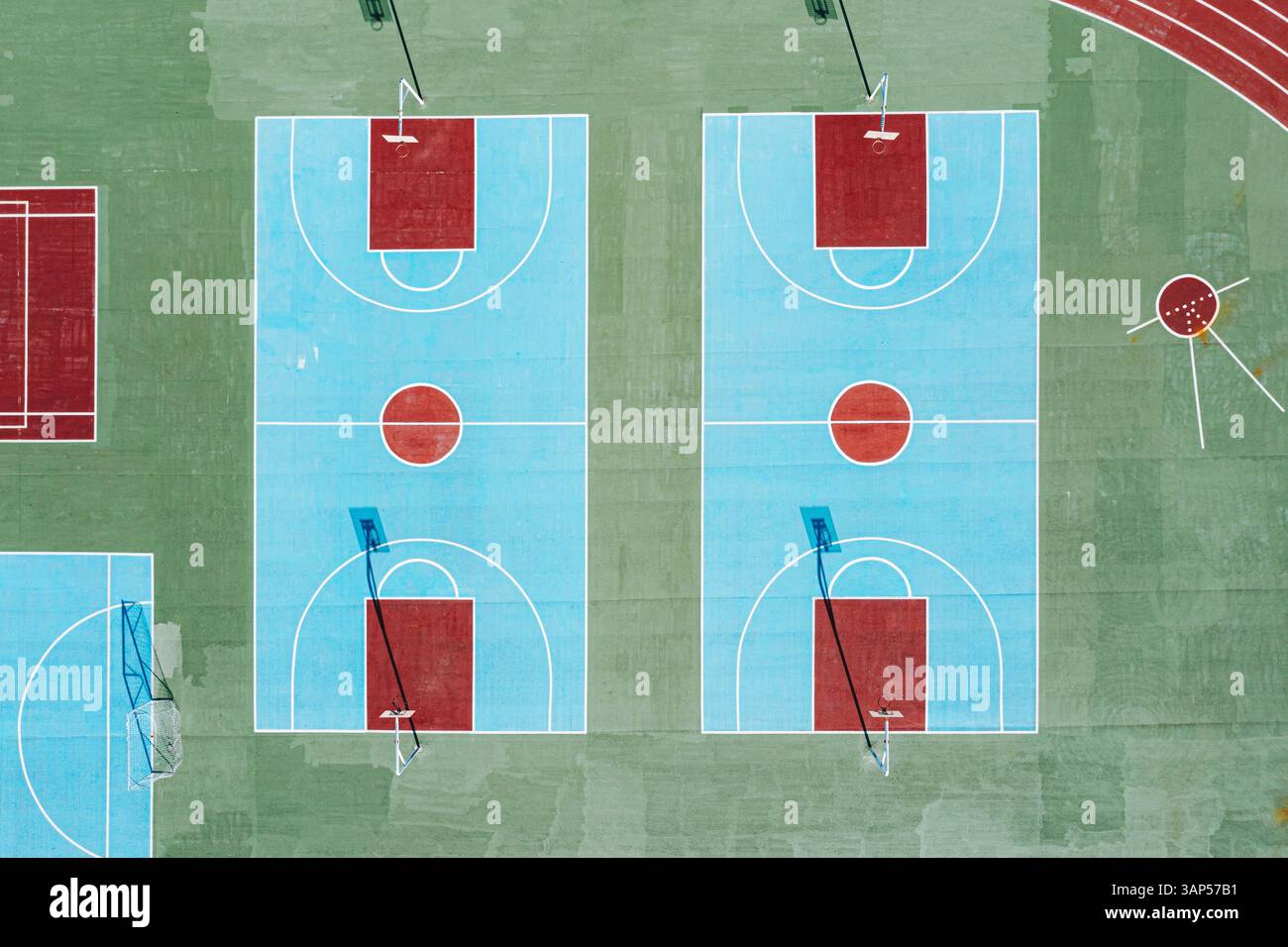 Aerial basketball court birds eye hi-res stock photography and images ...