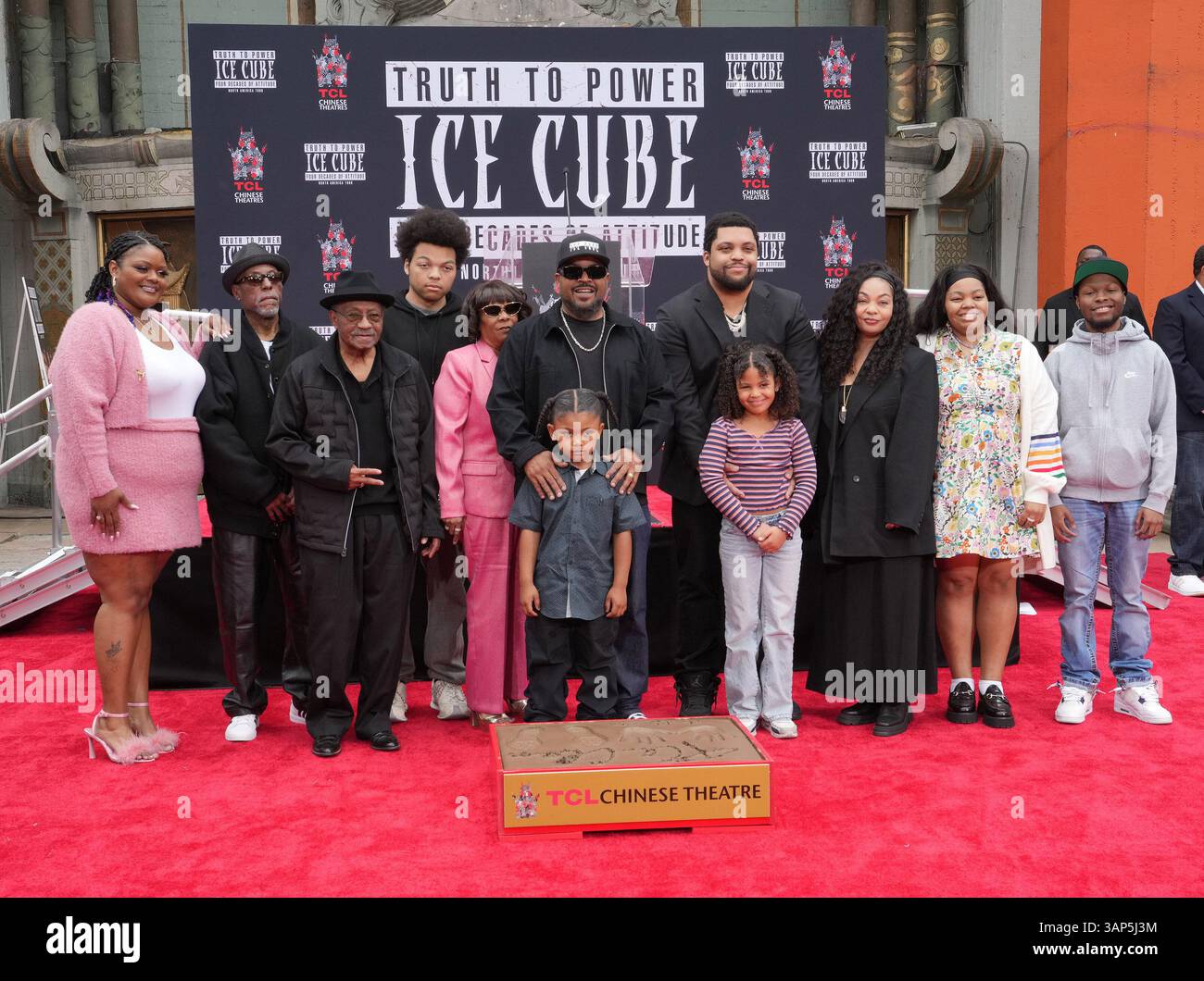 Ice cube family los angeles hi-res stock photography and images - Alamy