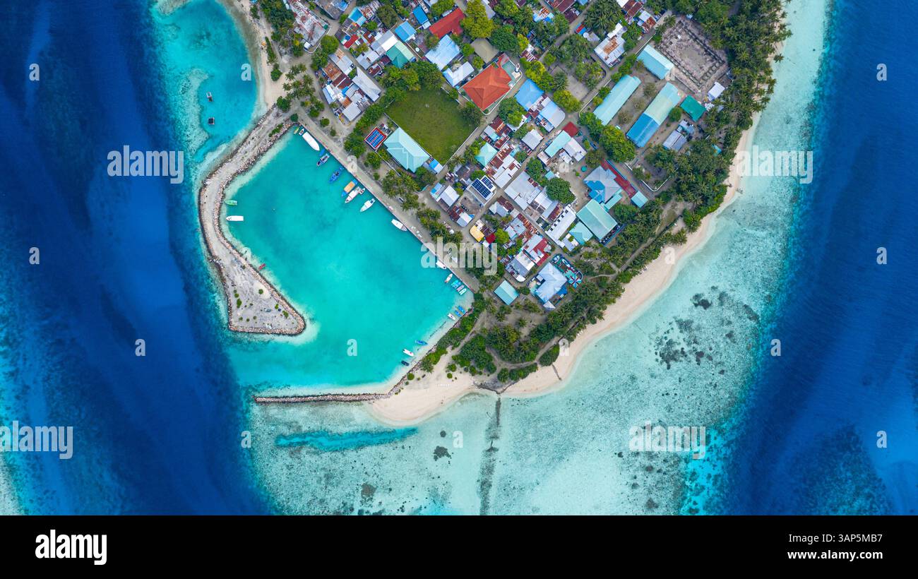 Aerial view of local, inhabited island Felidhoo, located in Vaavu Atoll ...