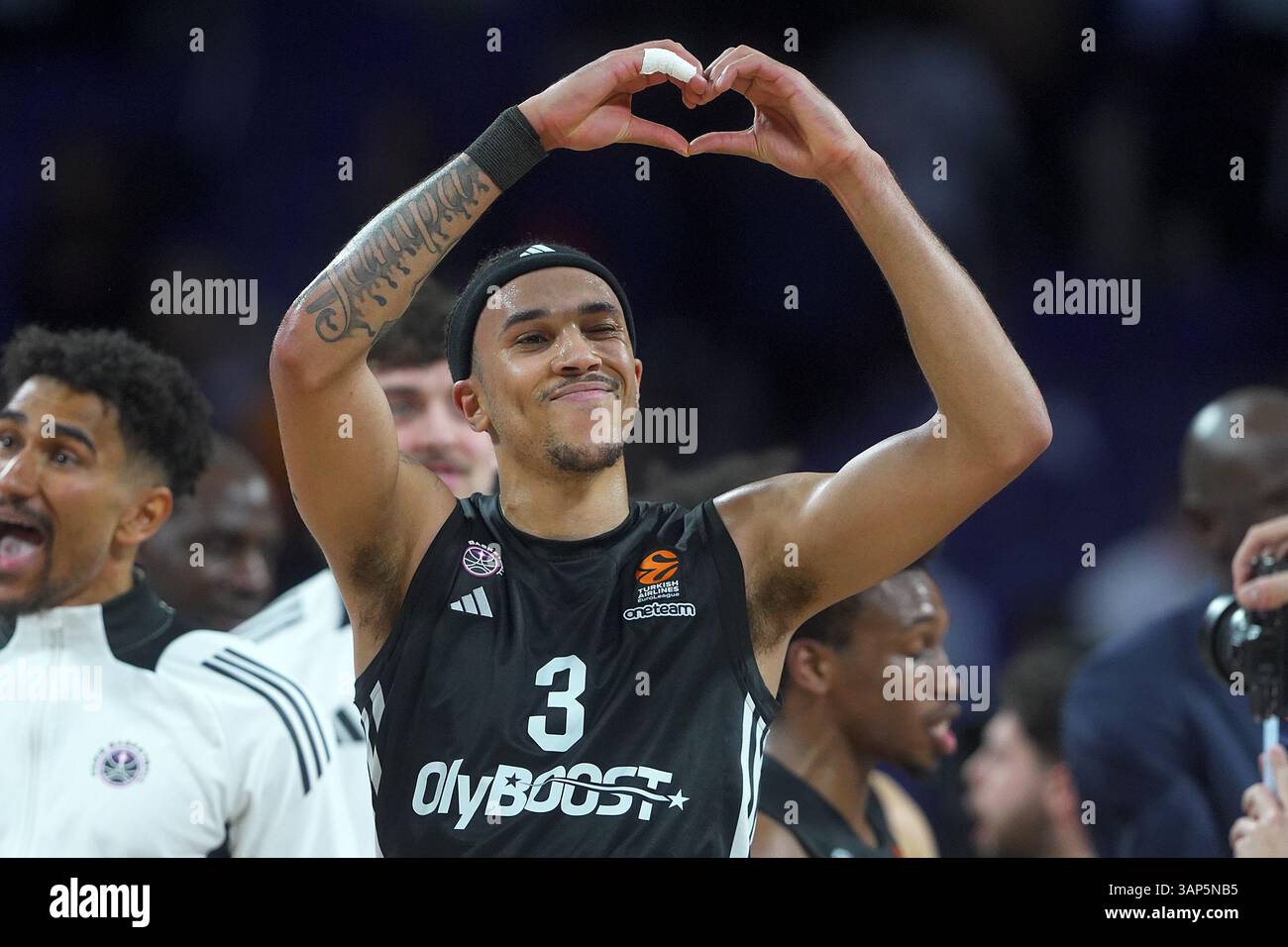 Madrid, Spain. 15th Apr, 2025. Paris Basketball's Tyson Ward celebrates ...