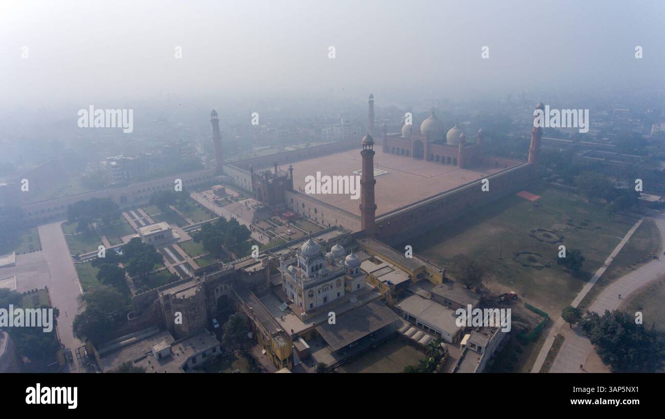 Aerial view of Badshahi Masjid and Lahore Fort in the old part of the ...