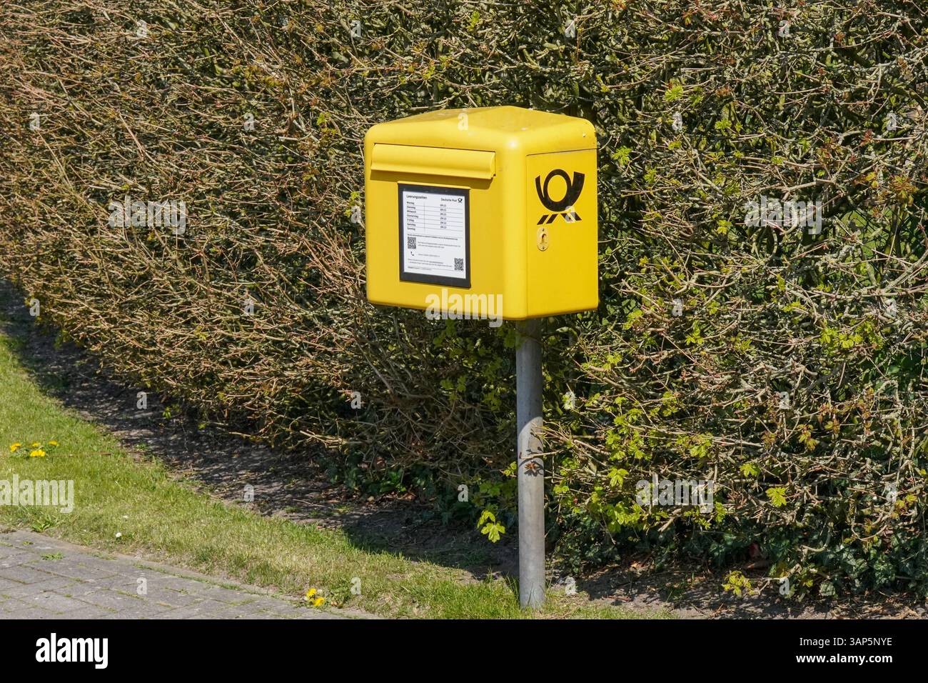 Deutschland, Europa Deutsche Post, Briefkasten, gelb, Infrastruktur ...